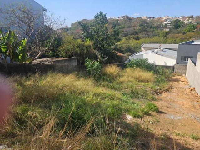 Terreno à venda em Valinhos, Jardim Pinheiros, com 330 m²