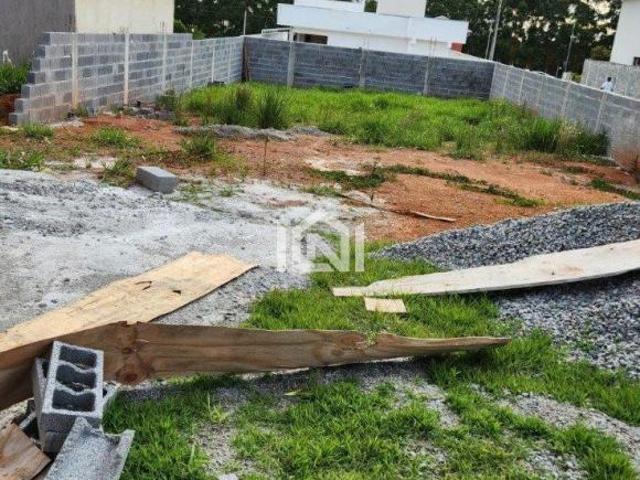 Terreno à venda em Vargem Grande Paulista