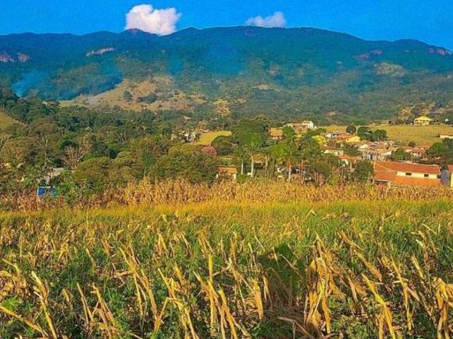 TERRENO À VENDA EM VARGEM SP