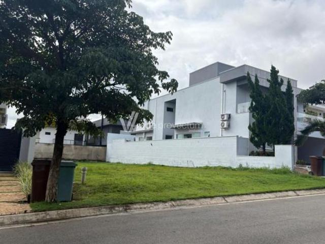 terreno à venda em Vila dos Plátanos
