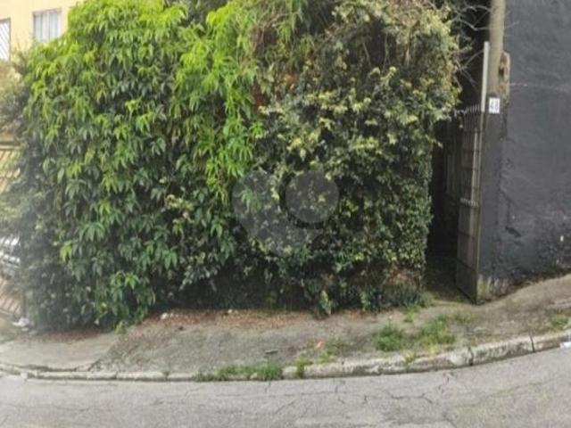 Terreno à venda em Vila ede SP