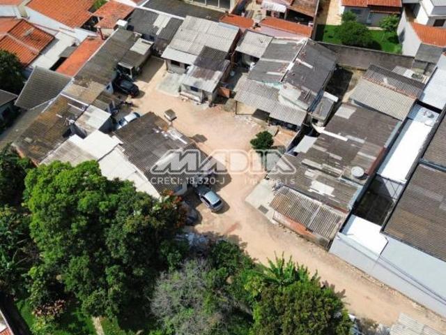 terreno à venda em Vila Embaré