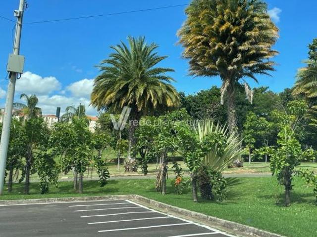 terreno à venda em Vila Ipê