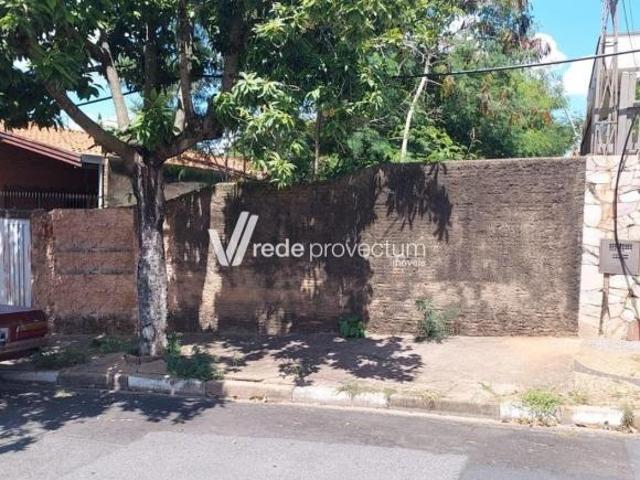 terreno à venda em Vila Lemos