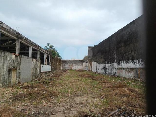 Terreno à venda em Vila Mathias SP