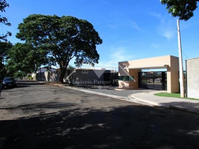 terreno à venda em Vila Modesto Fernandes
