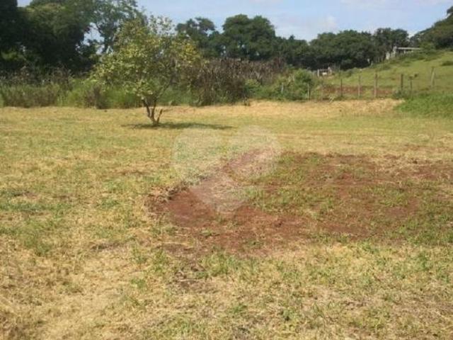 Terreno à venda em Vila Nova São Roque SP