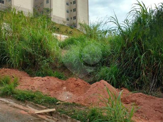 Terreno à venda em Vila santos SP