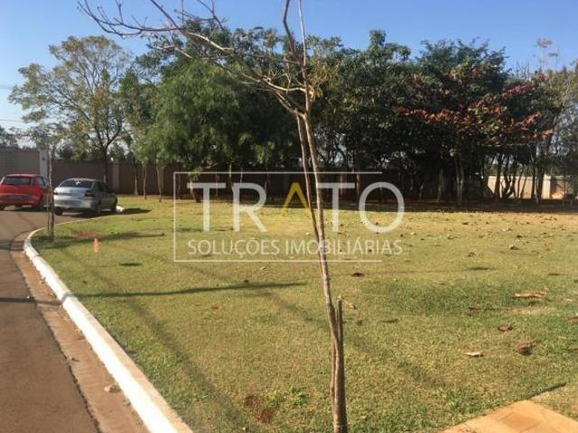 terreno à venda em Villa Franca