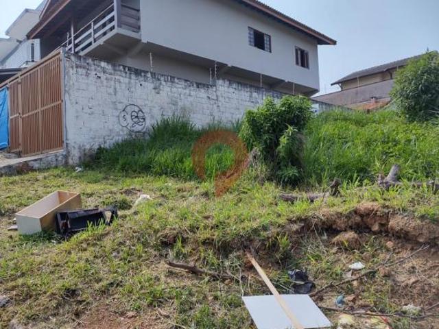 Terreno a venda em Vinhedo