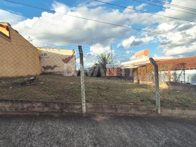 Terreno à venda em Vinhedo na Davanti Imóveis