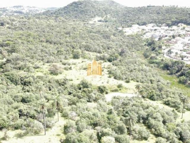 Terreno à Venda Esmeraldas, Novo Retiro: 3 Hectares, Lagoas e Próximo à Cidade!