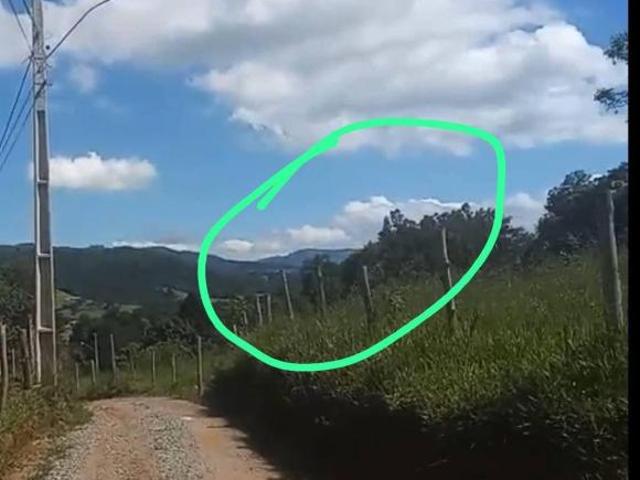 TERRENO À VENDA EXTREMA MG BAIRRO JUNCAL COM ESCRITURA 1000m2