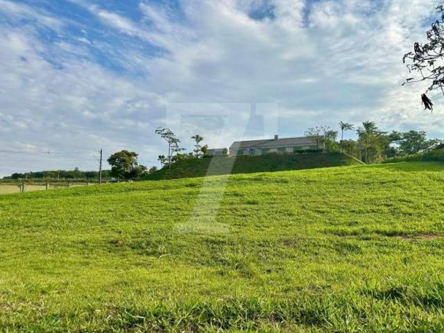 Terreno à venda Fazenda da Grama