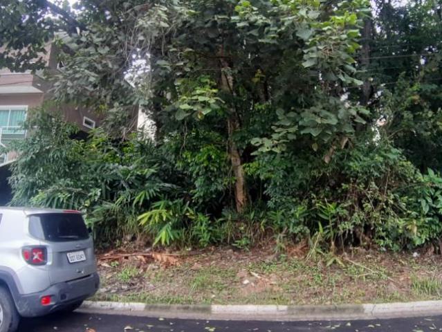 Terreno a venda localizada no condomínio Country Club em Arujá SP!