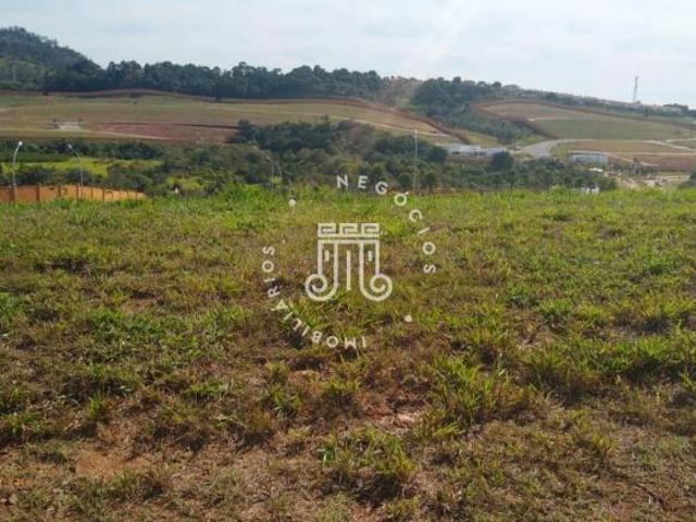 TERRENO À VENDA LOCALIZADO NO CONDOMÍNIO ALPHAVILLE, NO BAIRRO MARINGÁ EM JUNDIAI / SP