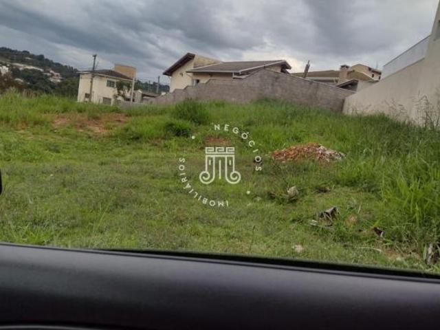 Terreno a venda localizado no condomínio Residencial Chacur em Várzea Paulista/SP