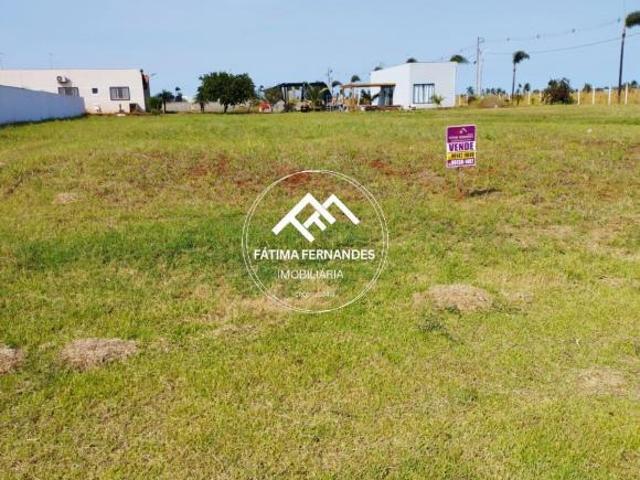 TERRENO À VENDA LOCALIZADO NO RECANTO DO CEDRO