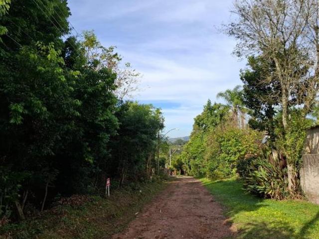 Terreno a venda medindo 20 de frente por 71,59 de extenção. Av Costa Gama
