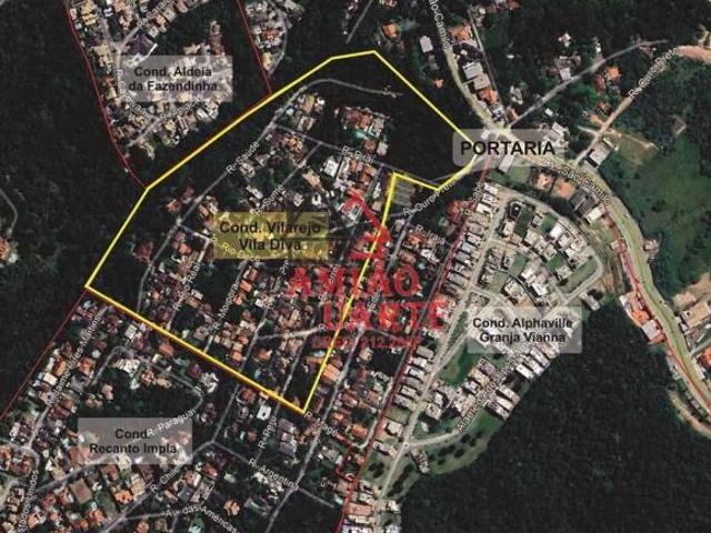Terreno a Venda no Cond. Vilarejo Vila Diva LOTE 4.500 m² Muito VERDE!