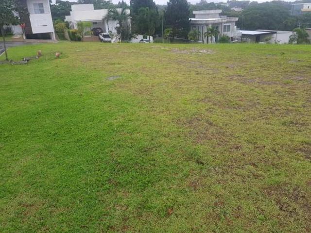 Terreno à venda no Cond. Alphaville Granja Vianna