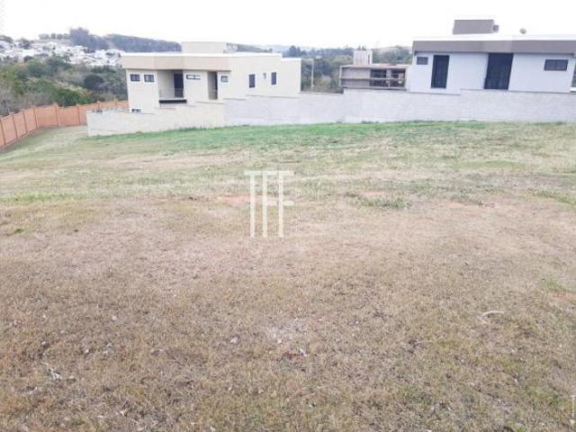 Terreno a venda no Cond. Dom Pedro 2 em Campinas SP