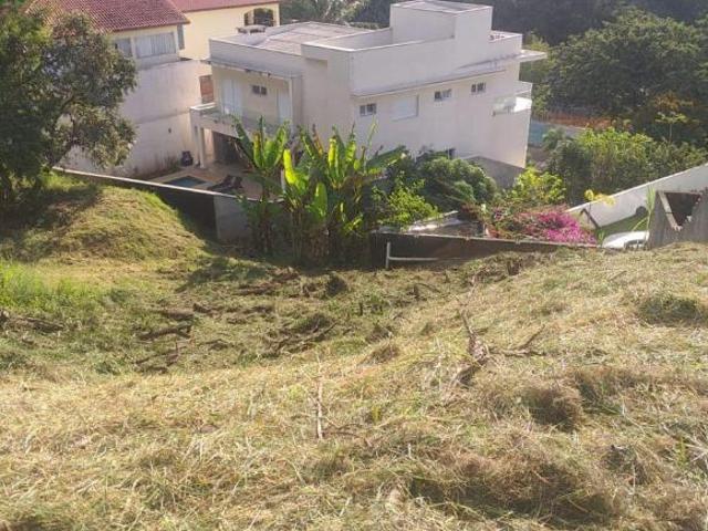 Terreno à Venda no Condomínio Tarumã