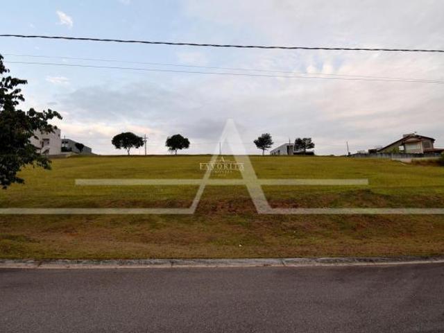 Terreno à venda no Condomínio Terras de Santa Cruz