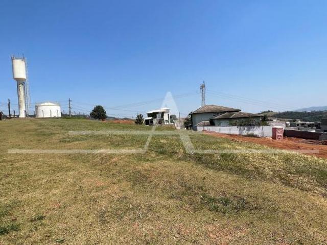 Terreno à venda no Condomínio Terras de Santa Cruz