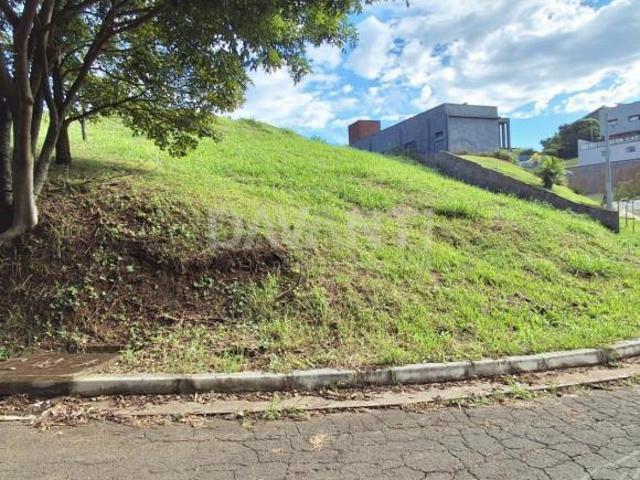 Terreno à venda no Condomínio Terras de Santa Tereza em Vinhedo na Davanti Imóve
