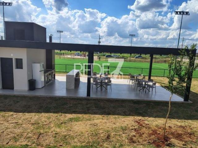 Terreno à Venda no Condominio URBE 365 em Paulínia SP Bairro Jardim Fortaleza 250m² de Área