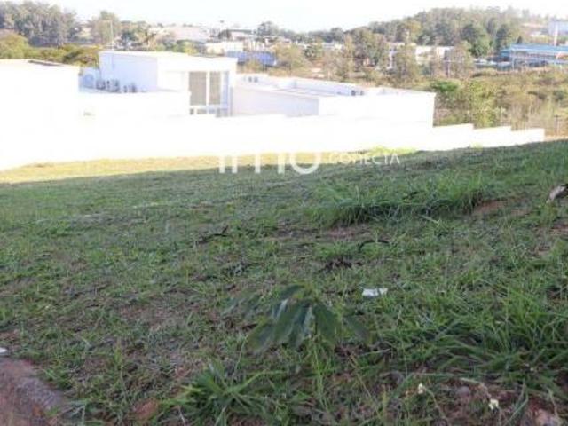 Terreno à venda no Condomínio Vila Lombarda 1000m² Valinhos/SP!