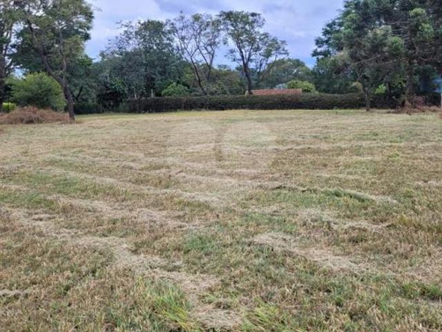 Terreno à venda no condomínio Vila Pinhal, Itirapina