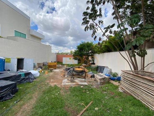 Terreno à venda no Condomínio Villa do Sol em Uberlândia