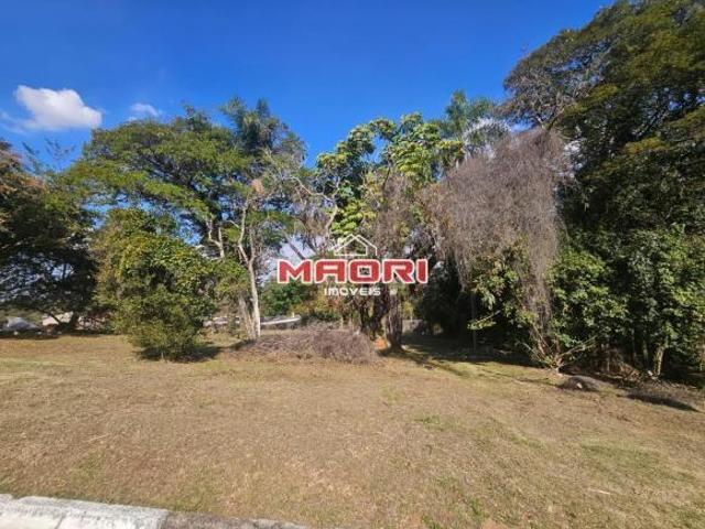 Terreno à venda no Condomínio Villa Lombarda em Valinhos