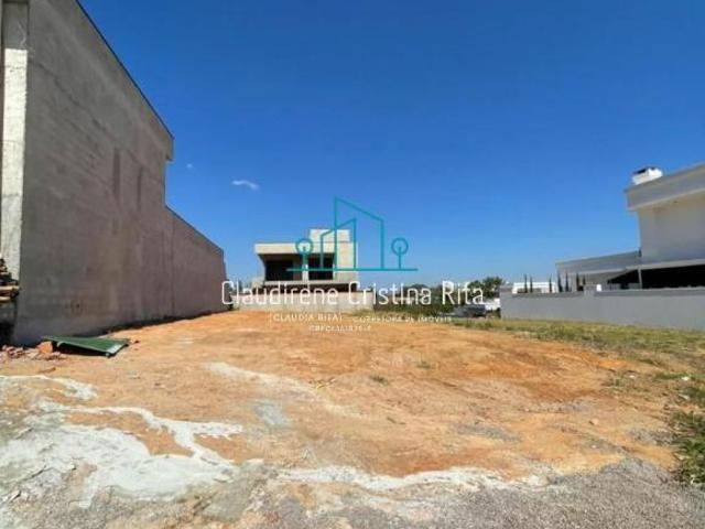 Terreno à venda no Condomínio Villa Sapezal em Indaiatuba SP 360m², pronto para construir, localiza