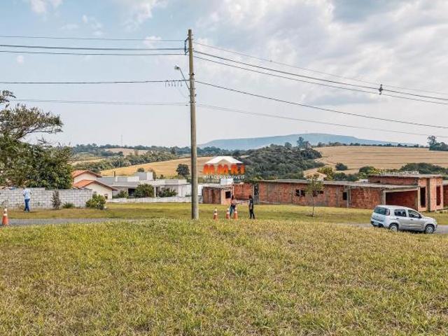 Terreno à Venda no Condomínio Village Ipanema I Araçoiaba da Serra/SP