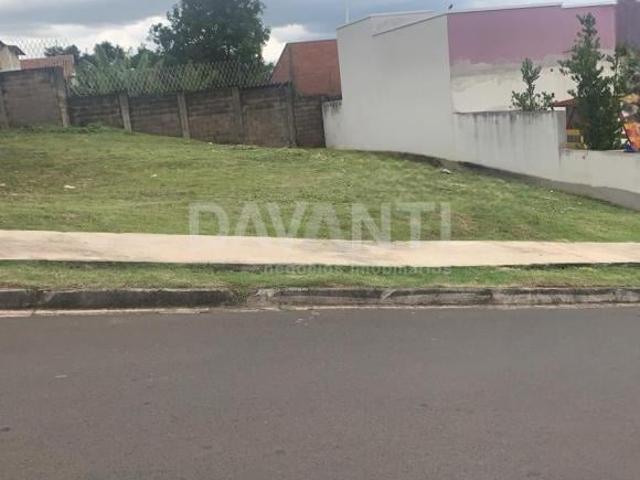 Terreno à venda no Condomínio Vivenda das Pitangueiras em Valinhos na Davanti Im