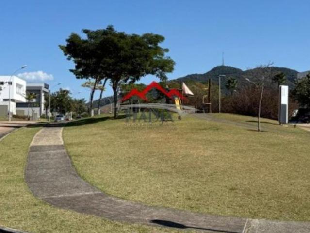 Terreno à venda no Condomínio Alphaville Jundiaí 1, em Jundiaí/SP. Com 480m²