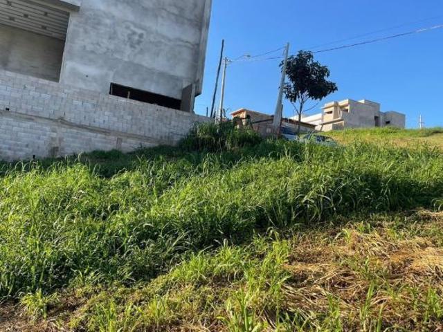 Terreno à Venda no Condomínio Bosque da Mata em Valinhos, no bairro Vila Pagano