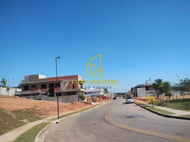 Terreno à venda no Condomínio Campos de Medeiros, 300 m² Medeiros Jundiaí/SP