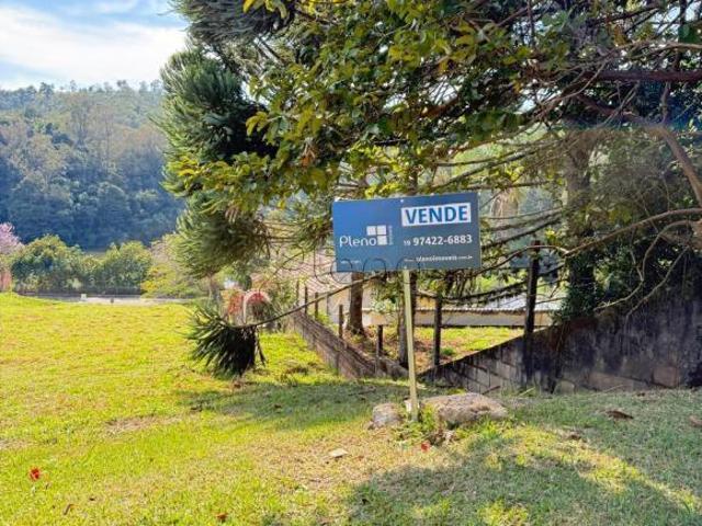 Terreno à Venda no Condomínio Chácaras do Lago em Vinhedo, no bairro Caixa D´Água