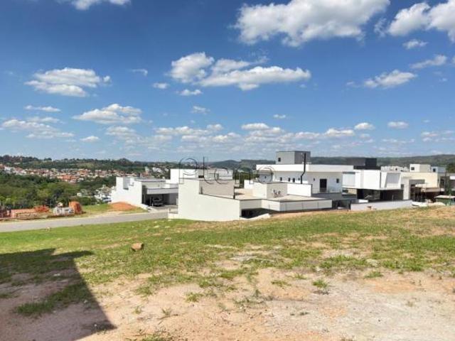 Terreno à Venda no Condomínio Colline Di Parma em Valinhos, no bairro Vila Capuava