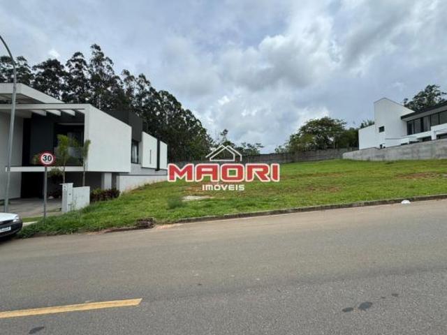 Terreno à venda no Condomínio Ecovilla Boa Vista em Valinhos