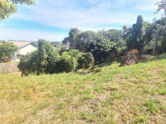 Terreno à venda no Condomínio Estância Marambaia em Vinhedo