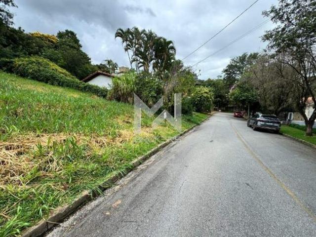Terreno à venda no Condomínio Estância Marambaia em Vinhedo SP