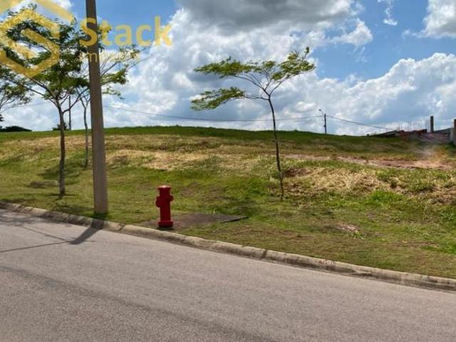 TERRENO A VENDA NO CONDOMÍNIO FECHADO TERRAS DE ALVORADA, PRÓXIMO DA SERRA DO JAPI