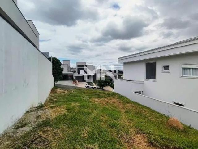 Terreno á Venda no Condomínio Gardenville em Itu/SP