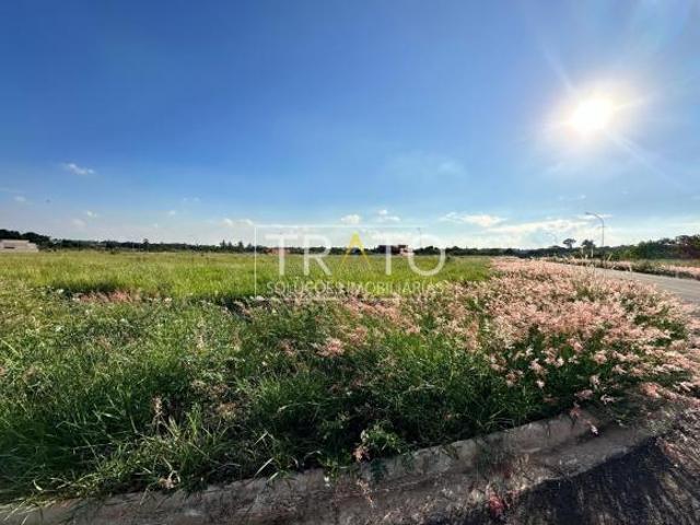 Terreno à venda no condomínio Golden Lake no bairro de Betel em Paulínia