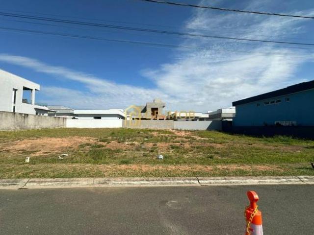 Terreno à venda no Condomínio Gran Ville Sao Venâncio cód GB 8560